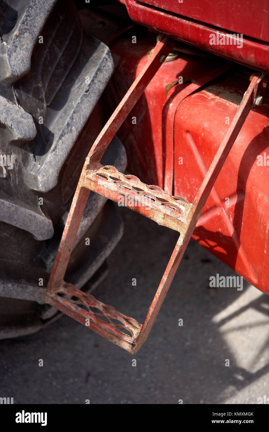 Ageing tractor hi-res stock photography and images - Alamy