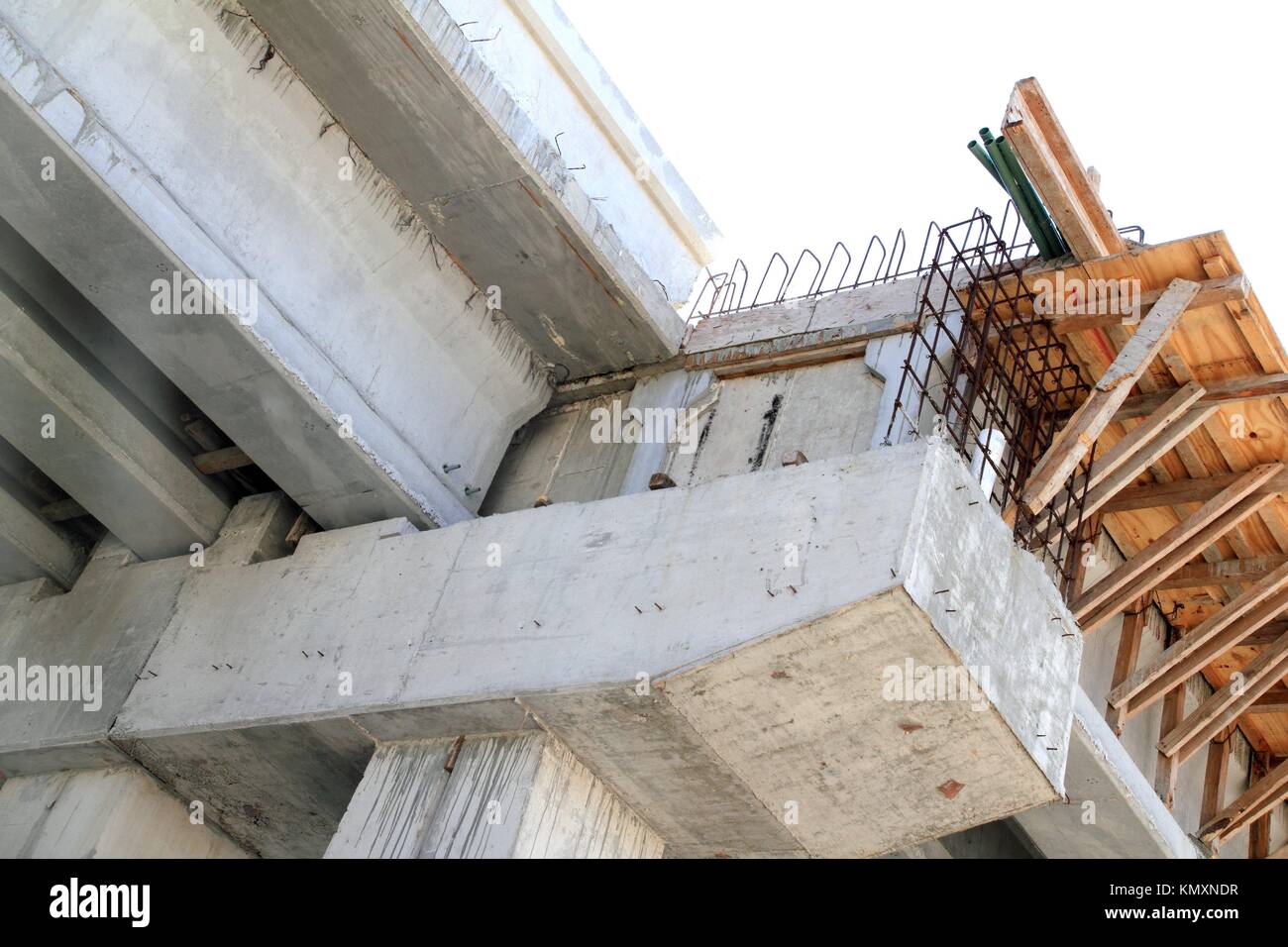 Column formwork hi-res stock photography and images - Alamy