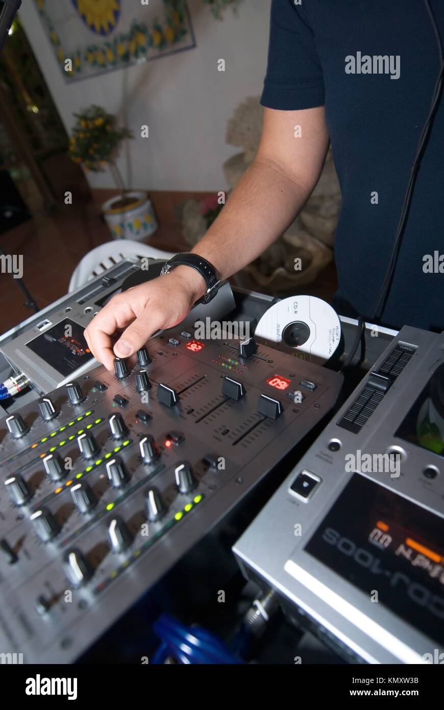 Disc jockey studio hi-res stock photography and images - Alamy