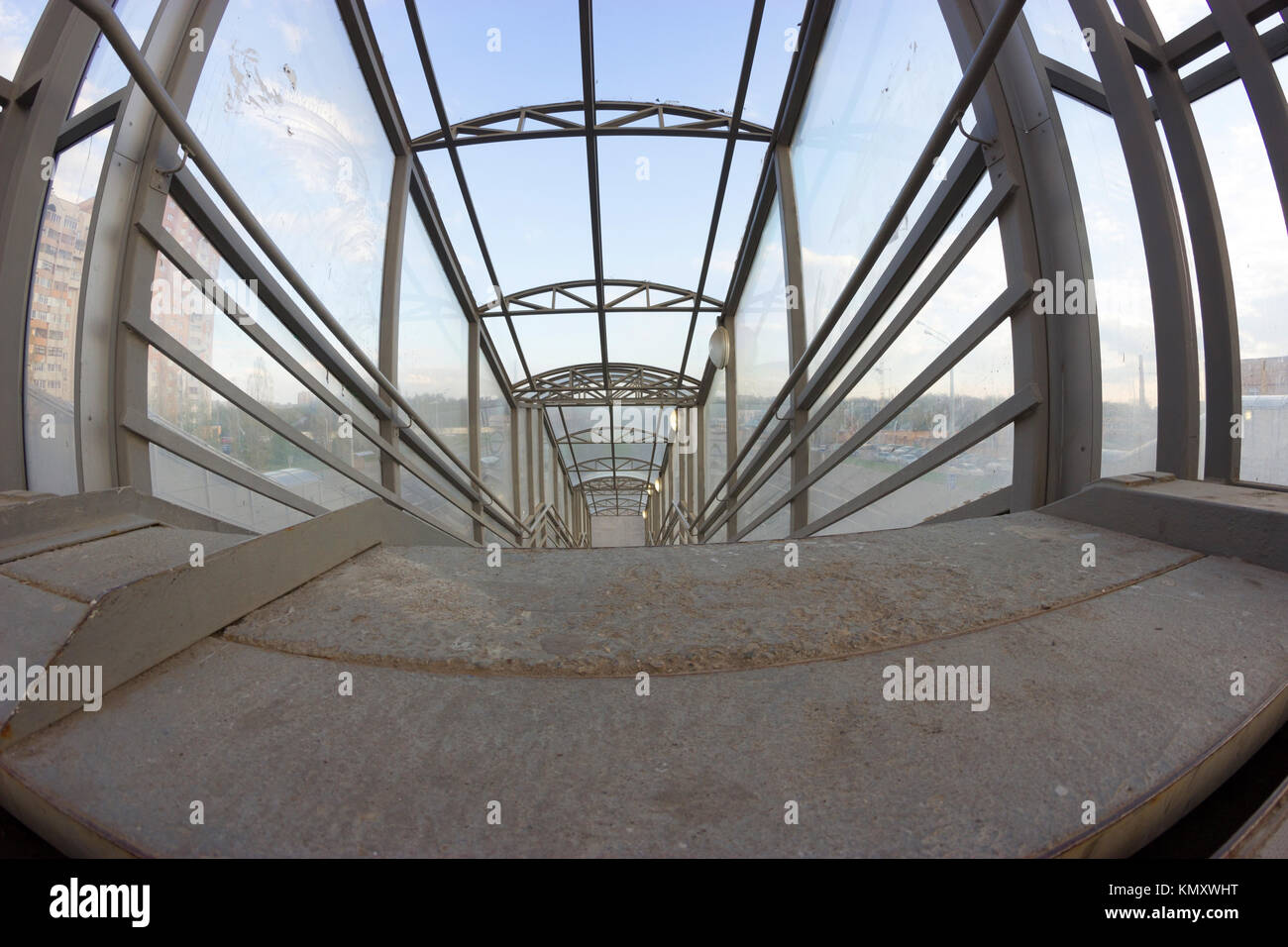 corridor of modern office building. going down Stock Photo - Alamy