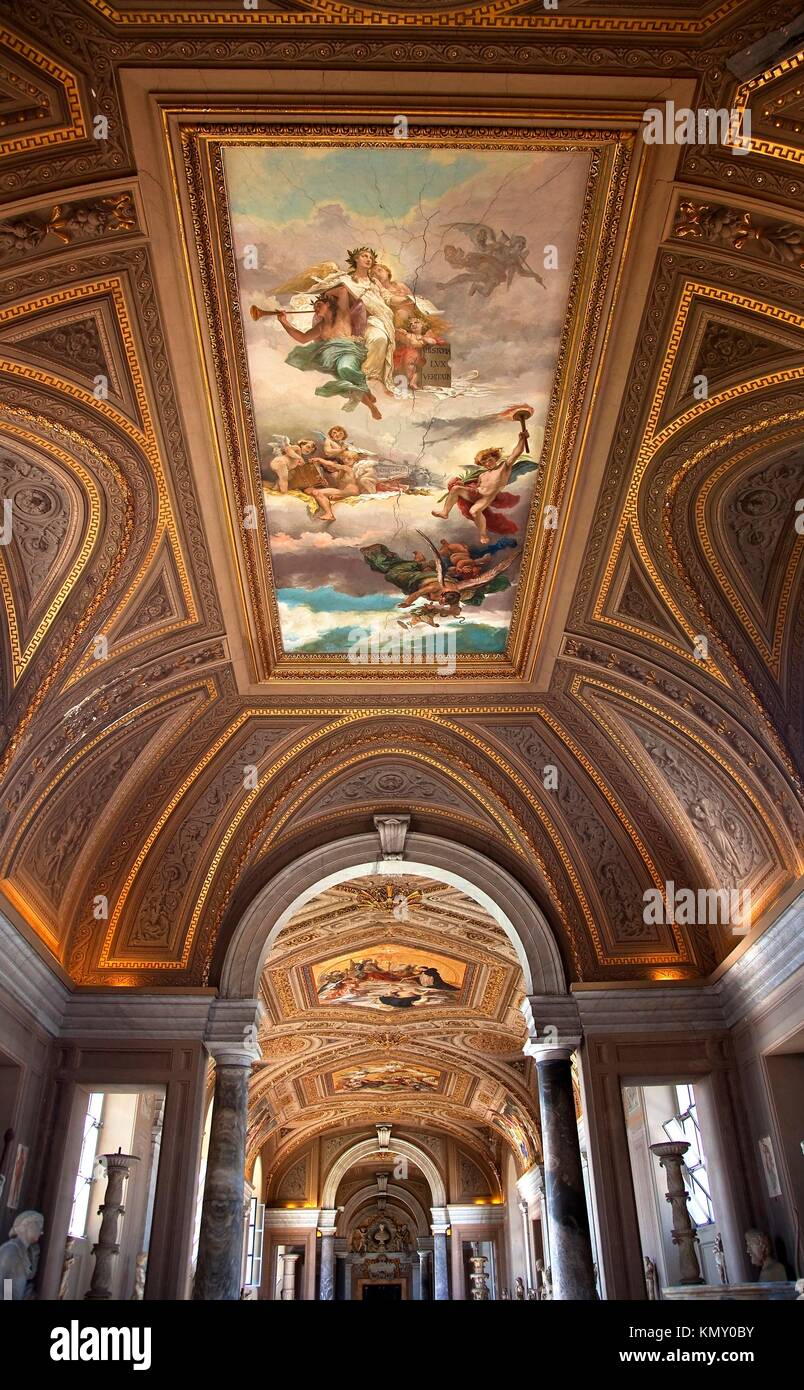 Painted ceiling of vatican museum hi-res stock photography and images ...