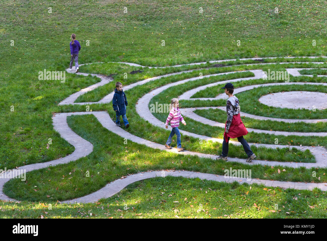 Turf labyrinth hi-res stock photography and images - Alamy