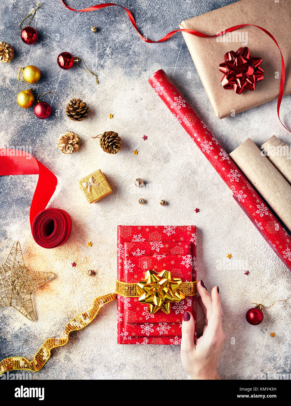 Christmas wrapping and roll hi-res stock photography and images - Alamy