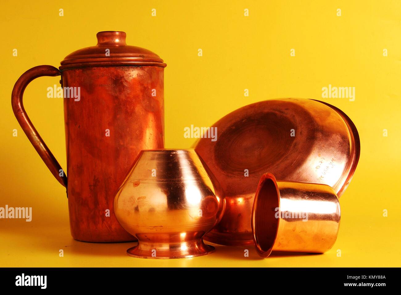 Metalware hi-res stock photography and images - Alamy