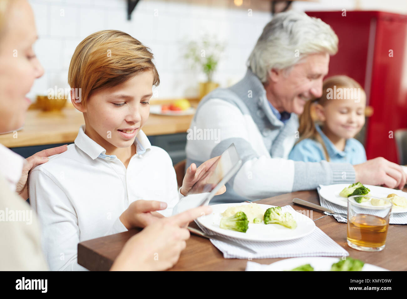 Networking by breakfast Stock Photo - Alamy