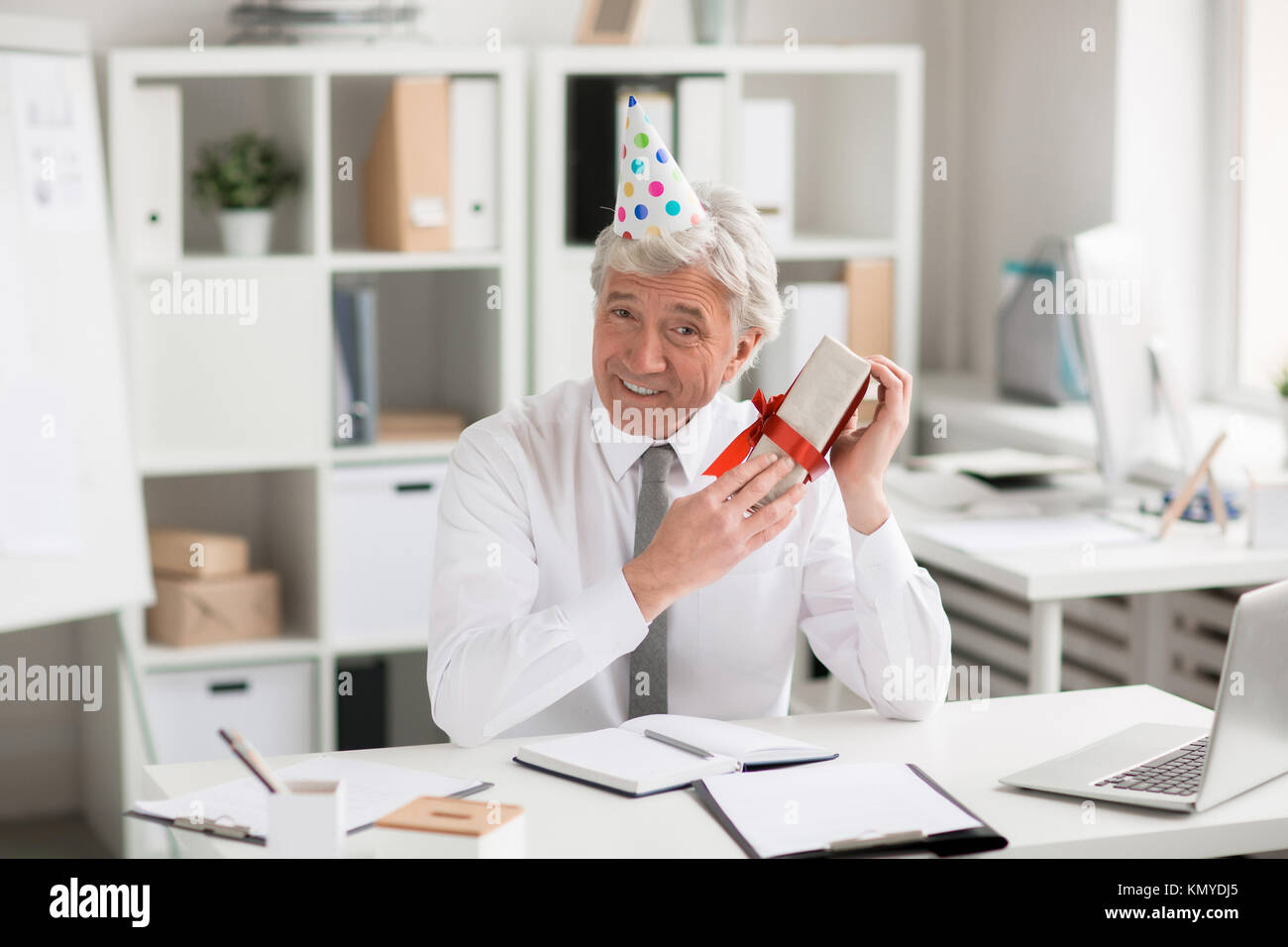 Happy guess hi-res stock photography and images - Alamy