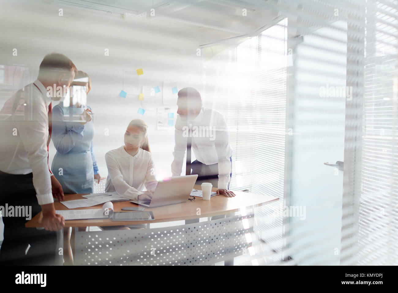 Team tasking hi-res stock photography and images - Alamy