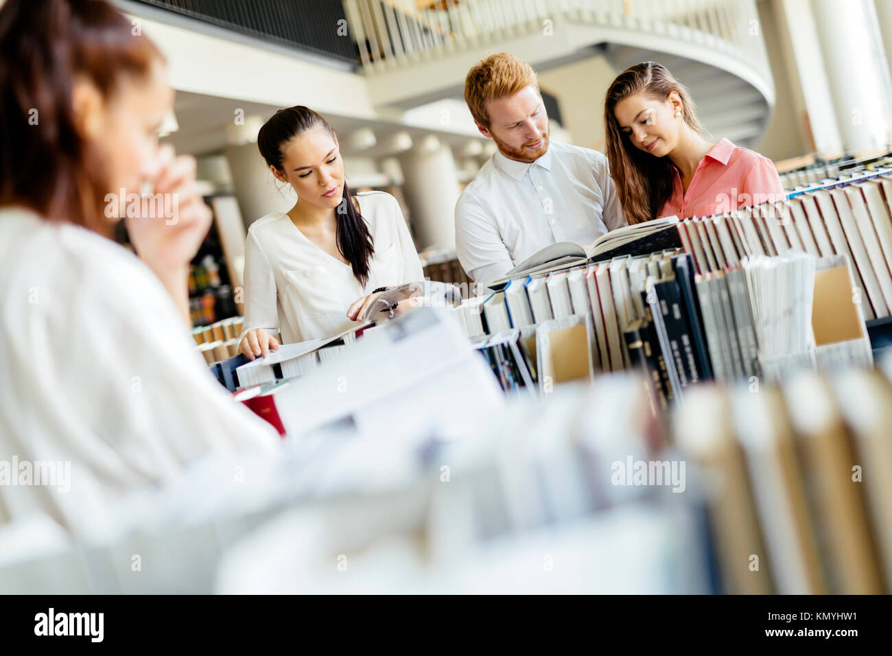 Teenager studying library hi-res stock photography and images - Alamy