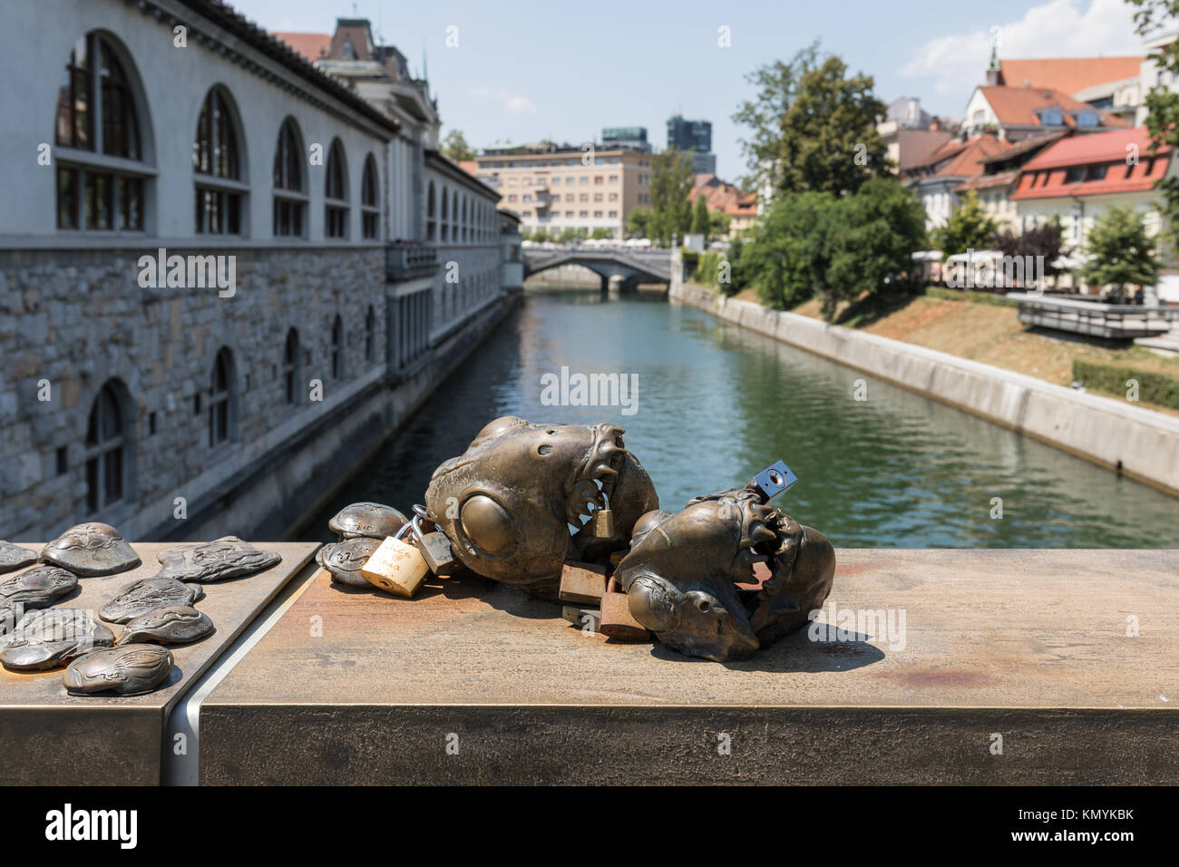 Creepy figures and the love padlocks at Butchers' Bridge (Mesarski most ...
