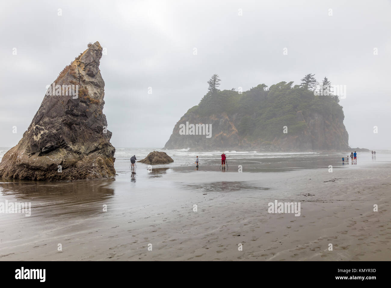 Ruby Beach on the Pacific Ocean in Olypmic National Park in Washington ...