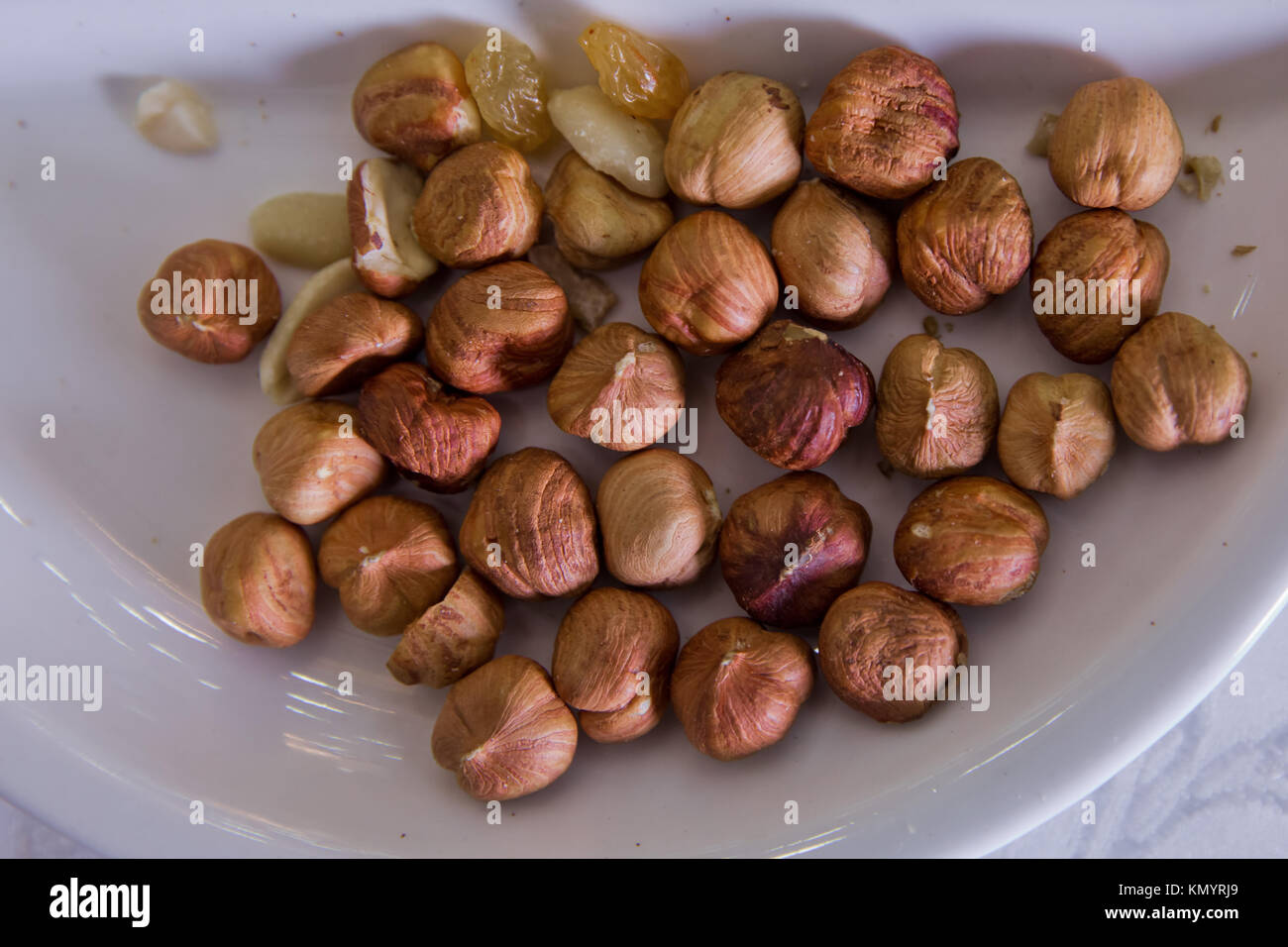 Fresh hazelnuts without shell Stock Photo - Alamy
