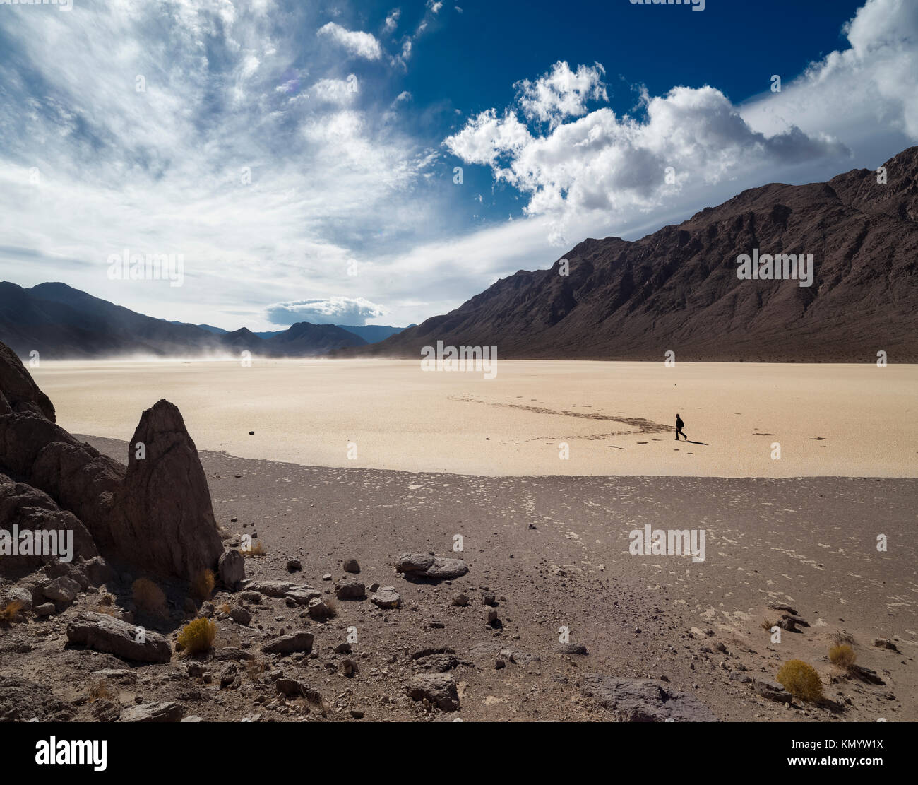 THE RACETRACK DEATH VALLEY CALIFORNIA USA Stock Photo - Alamy