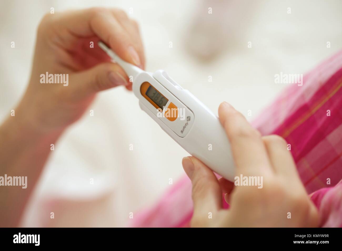 38 thermometer hi-res stock photography and images - Alamy