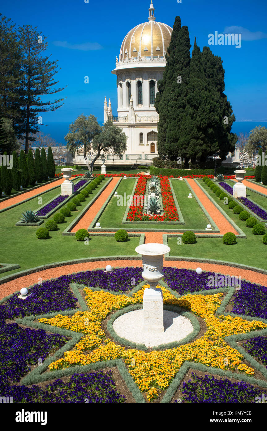 Middle east sunny blue sky hi-res stock photography and images - Alamy