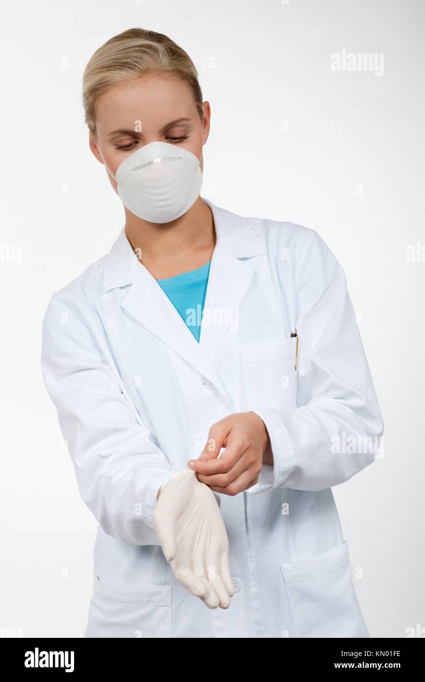 Medical doctor wearing protection hi-res stock photography and images ...