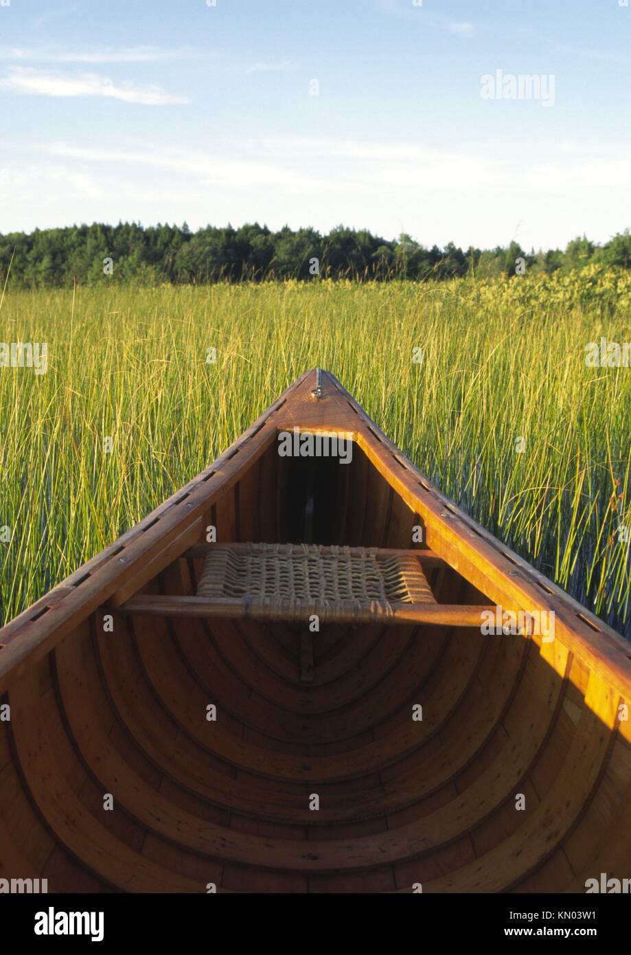 Cedar wood canoe hi-res stock photography and images - Alamy