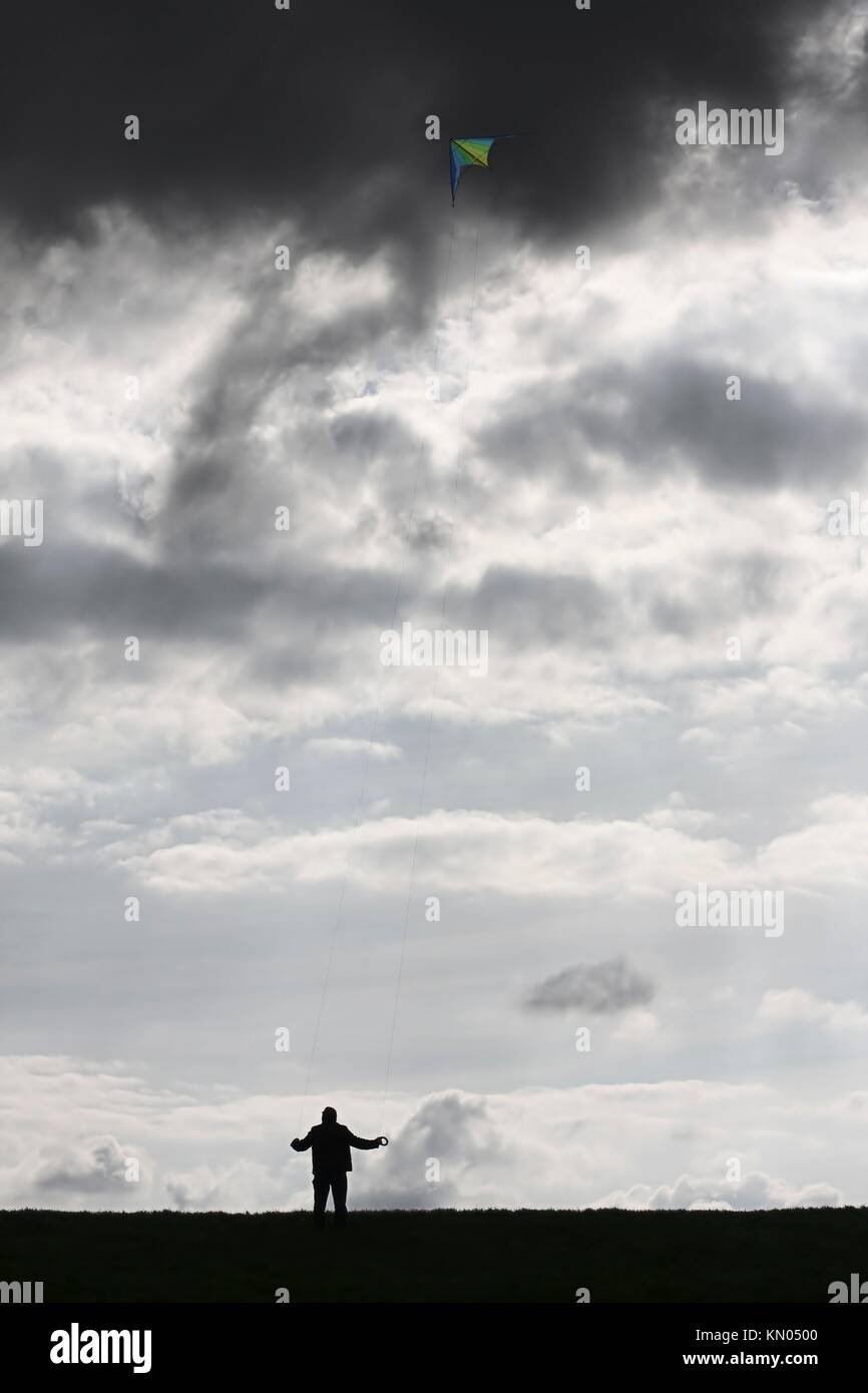 Storm weather cloud kite hi-res stock photography and images - Alamy
