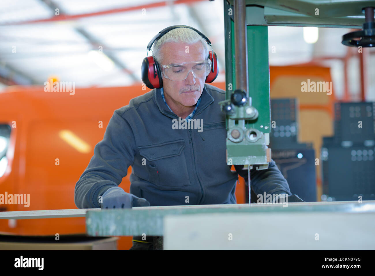 Millling hi-res stock photography and images - Alamy