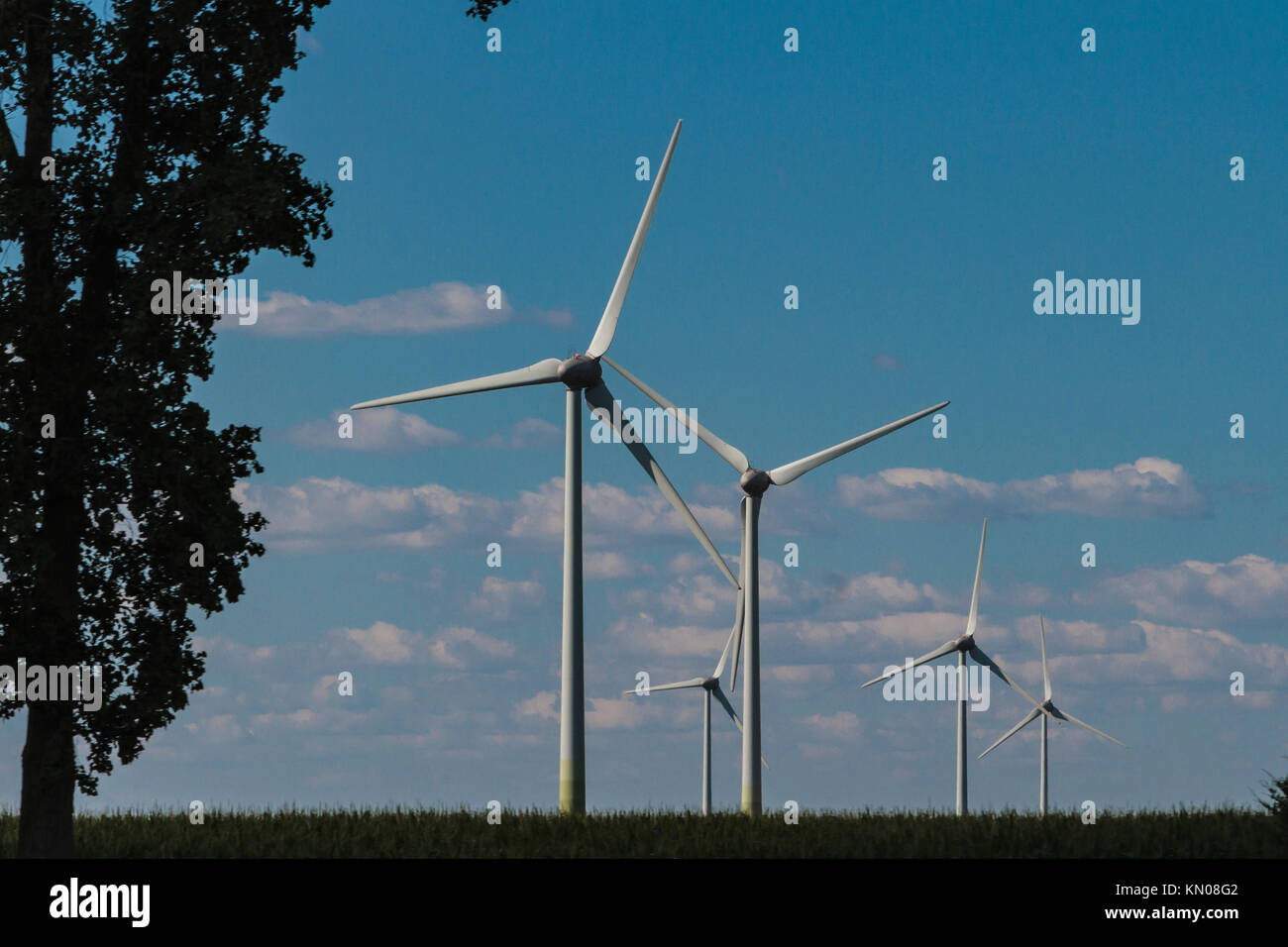 Wind farm generating clean hi-res stock photography and images - Alamy