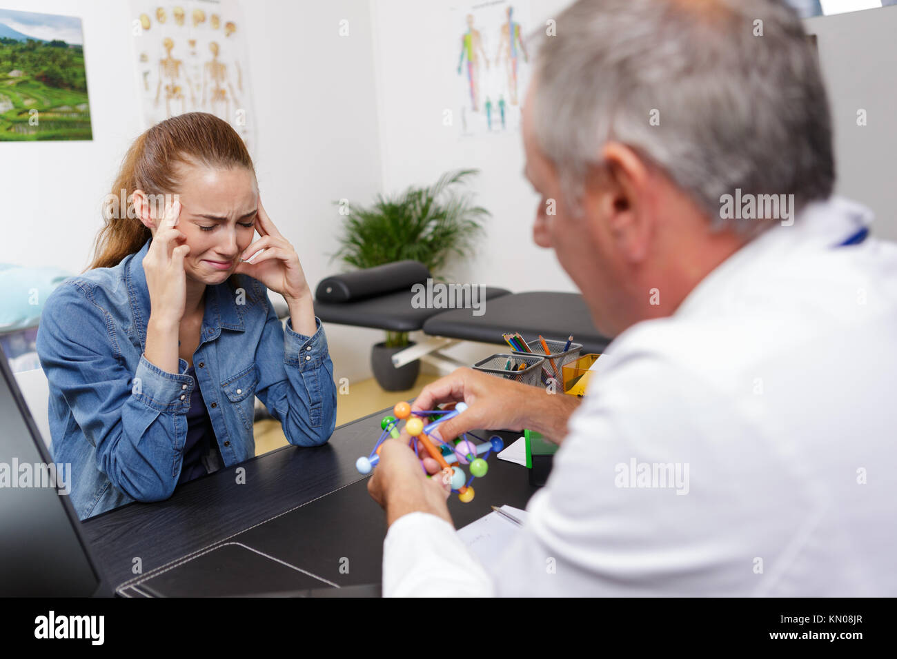 Womman hi-res stock photography and images - Alamy