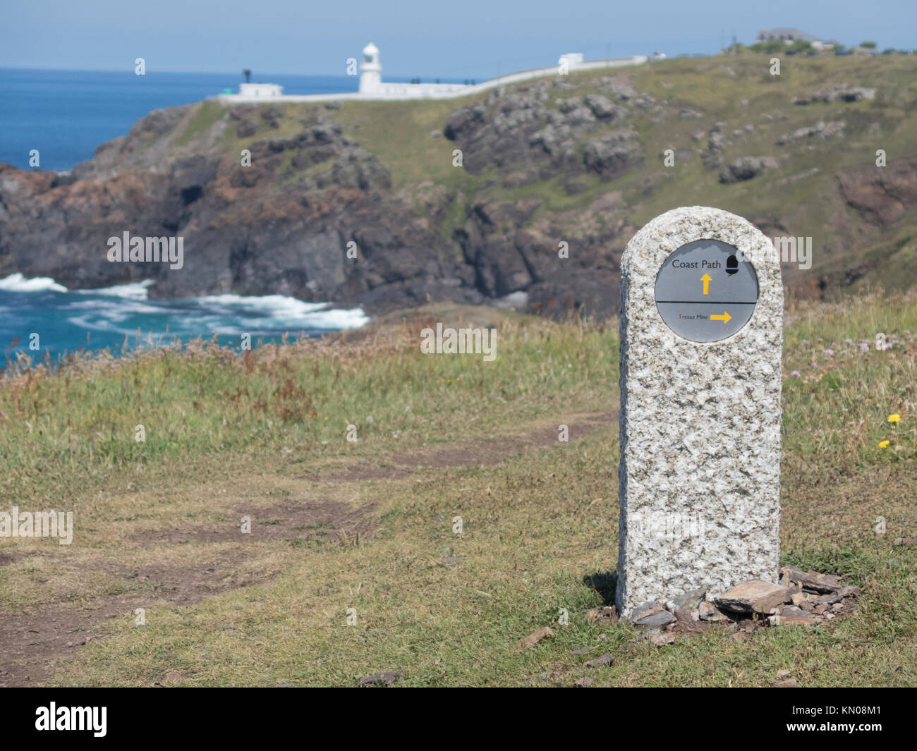 Pendeen old cliff hi-res stock photography and images - Alamy