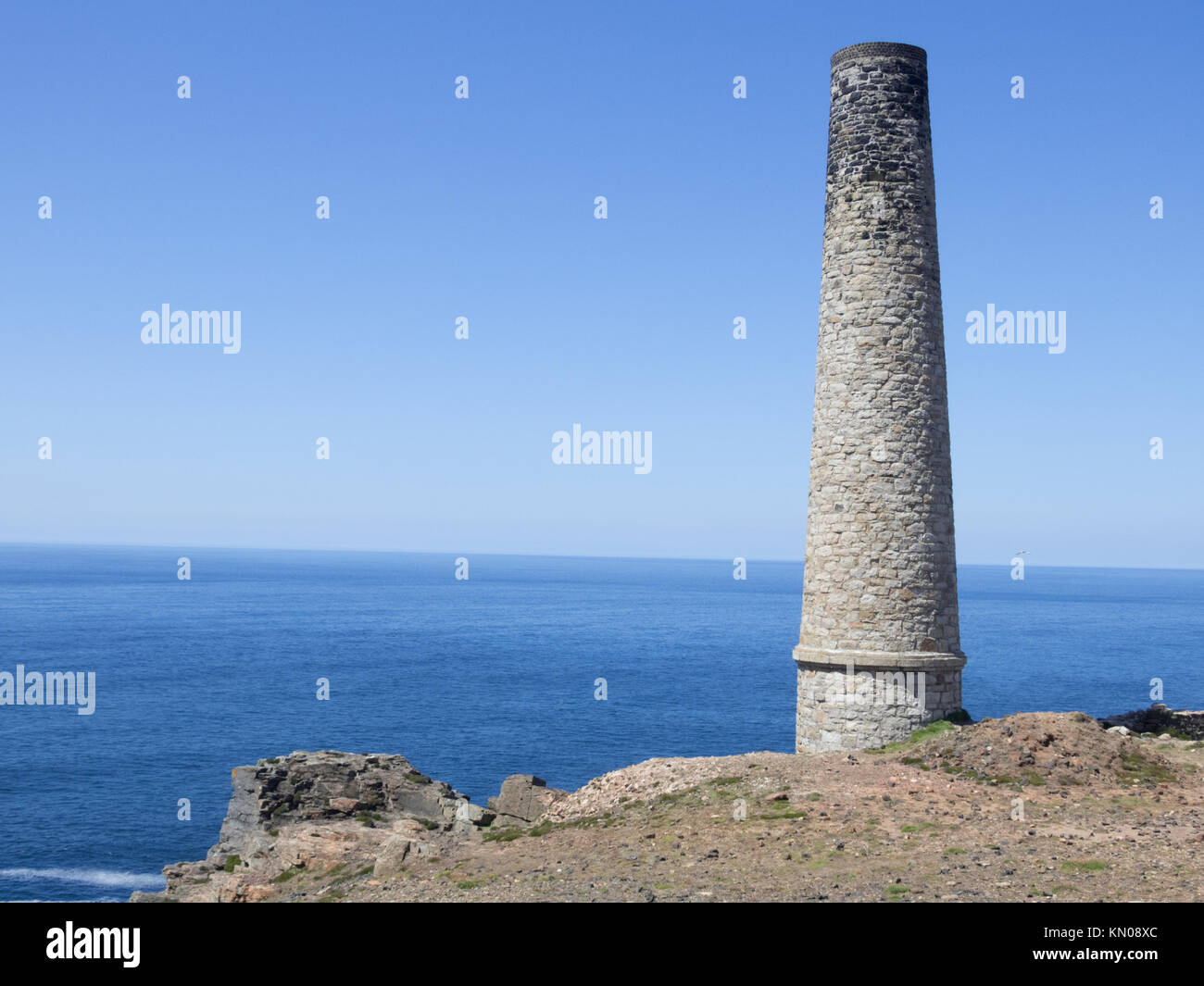 English chimney stacks hi-res stock photography and images - Alamy