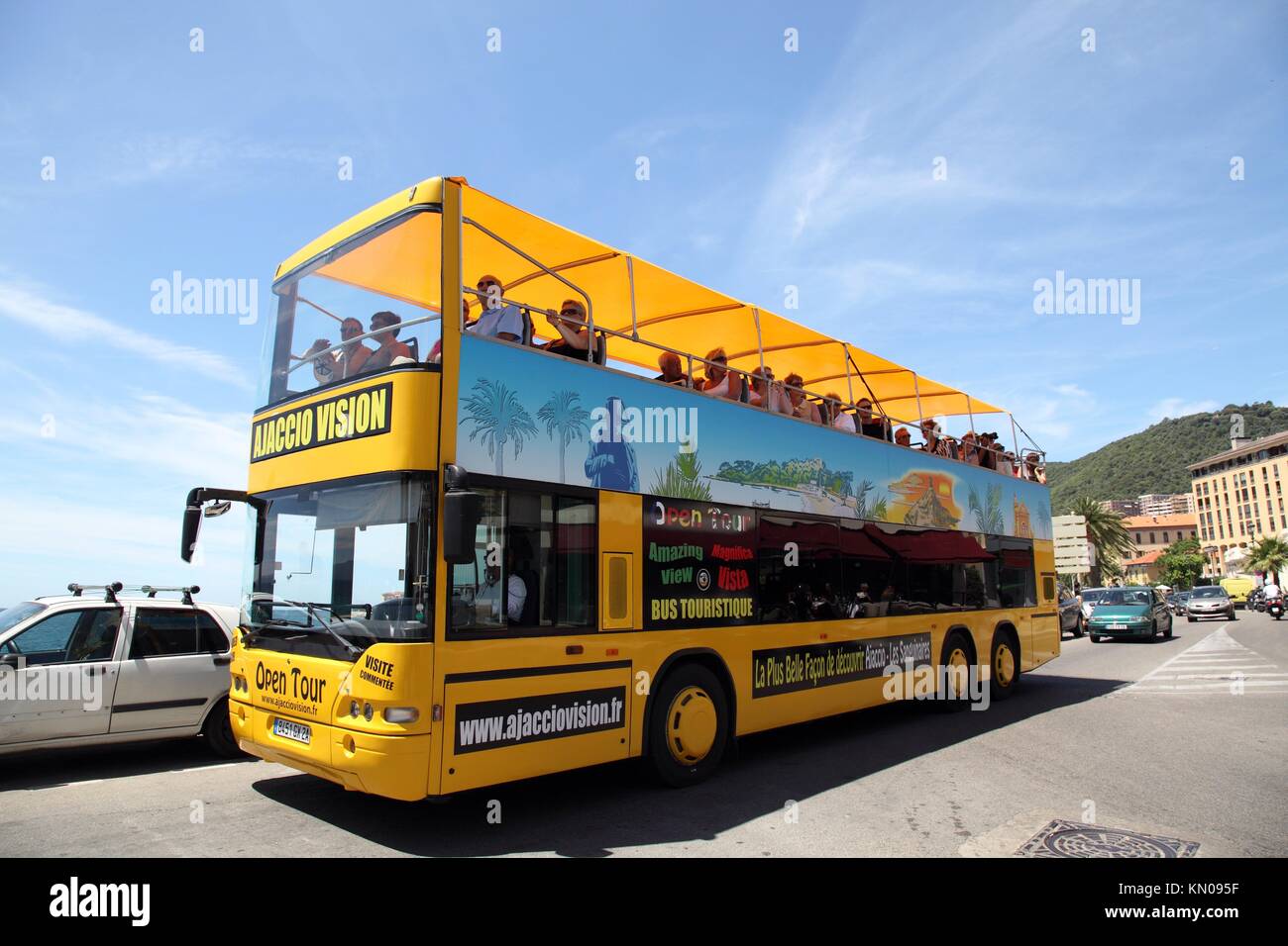 French motor bus hi-res stock photography and images - Alamy