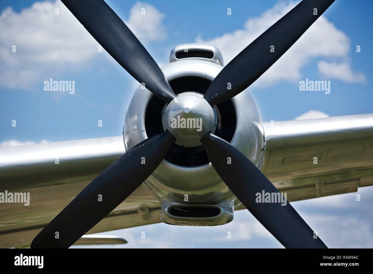 1953 aircraft hi-res stock photography and images - Alamy