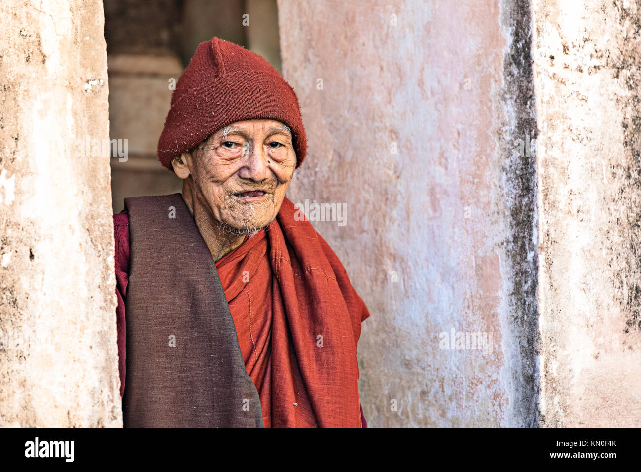 Shwe Ba Taung, Monastery, Pagoda, Myanmar, Asia Stock Photo - Alamy