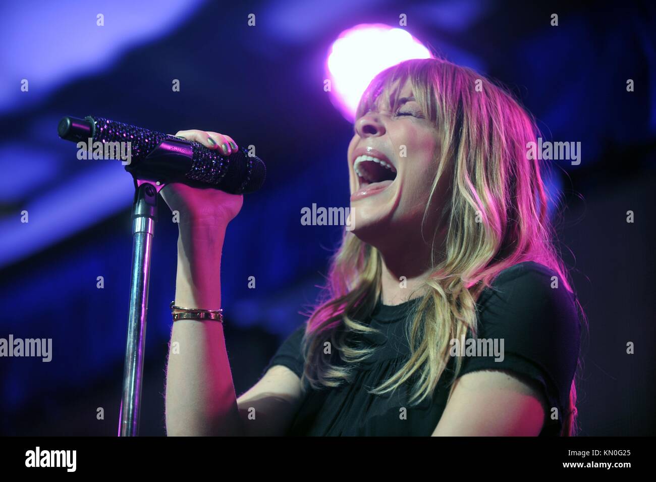 Leann rimes hi-res stock photography and images - Alamy