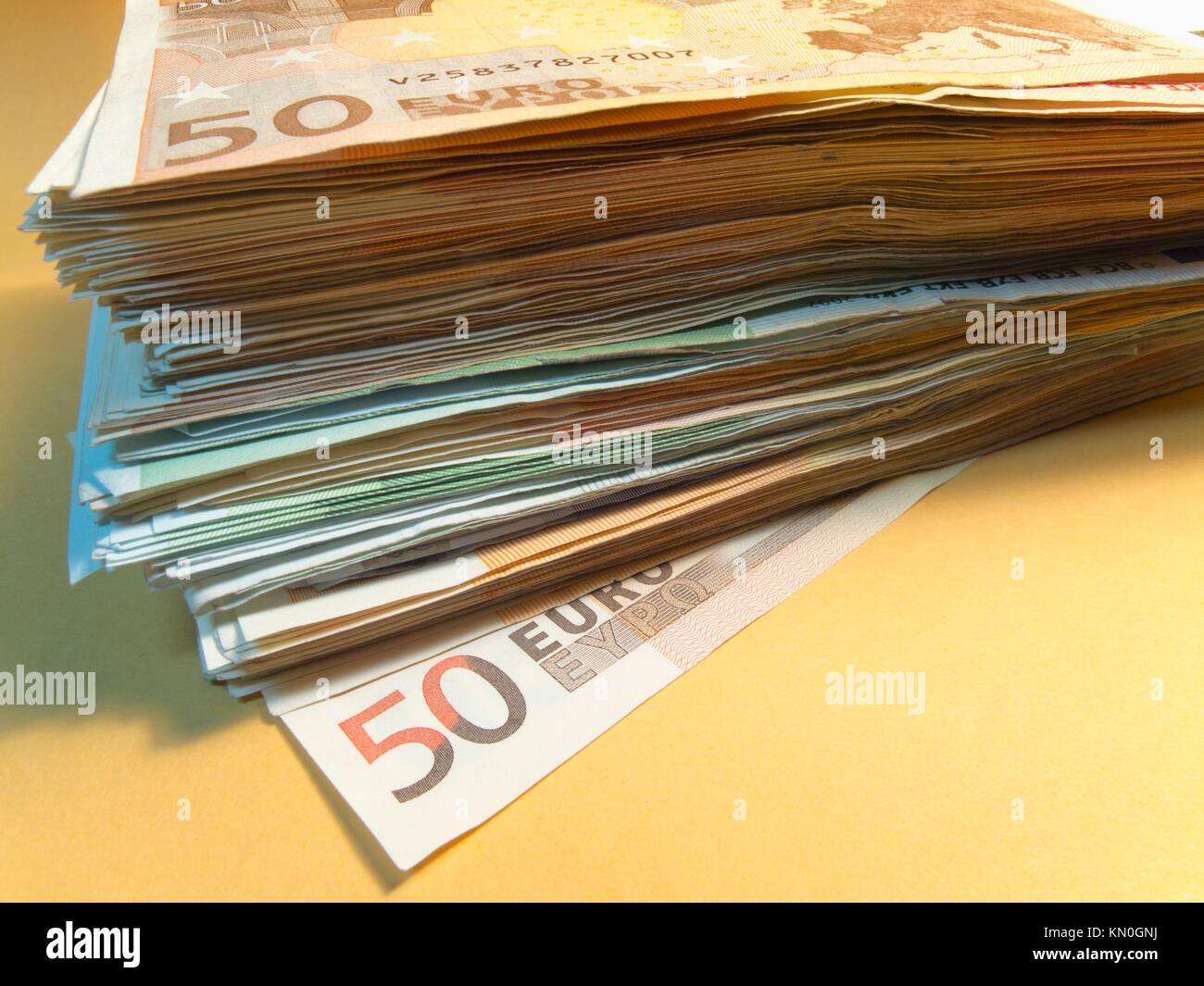 Stack of Euro notes Stock Photo - Alamy