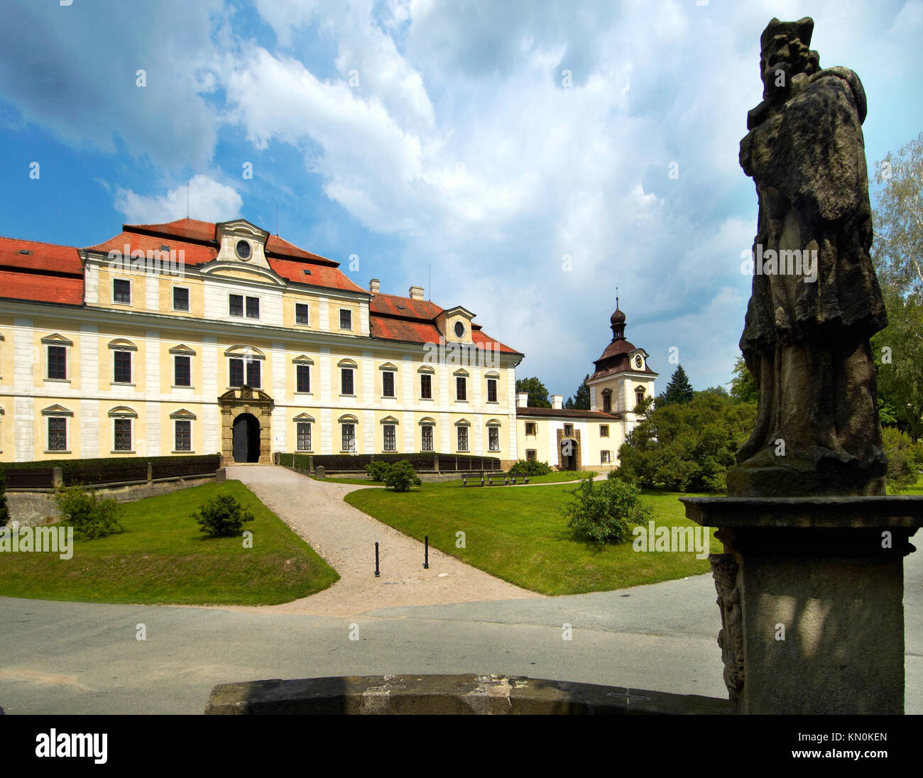 Schloss reichenau hi-res stock photography and images - Alamy