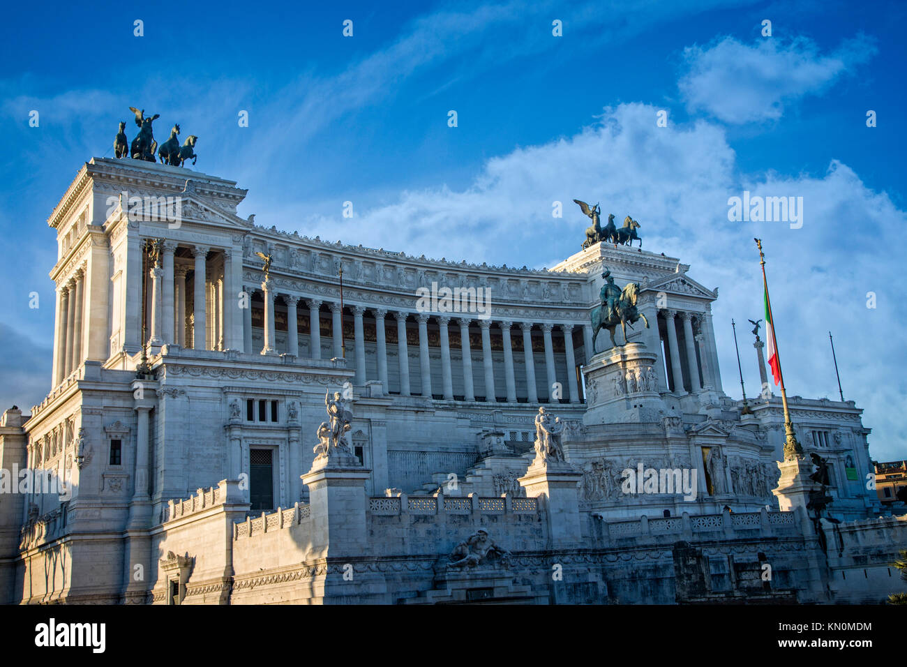 The Altare della Patria monument to the first emperor of Italy in Rome ...