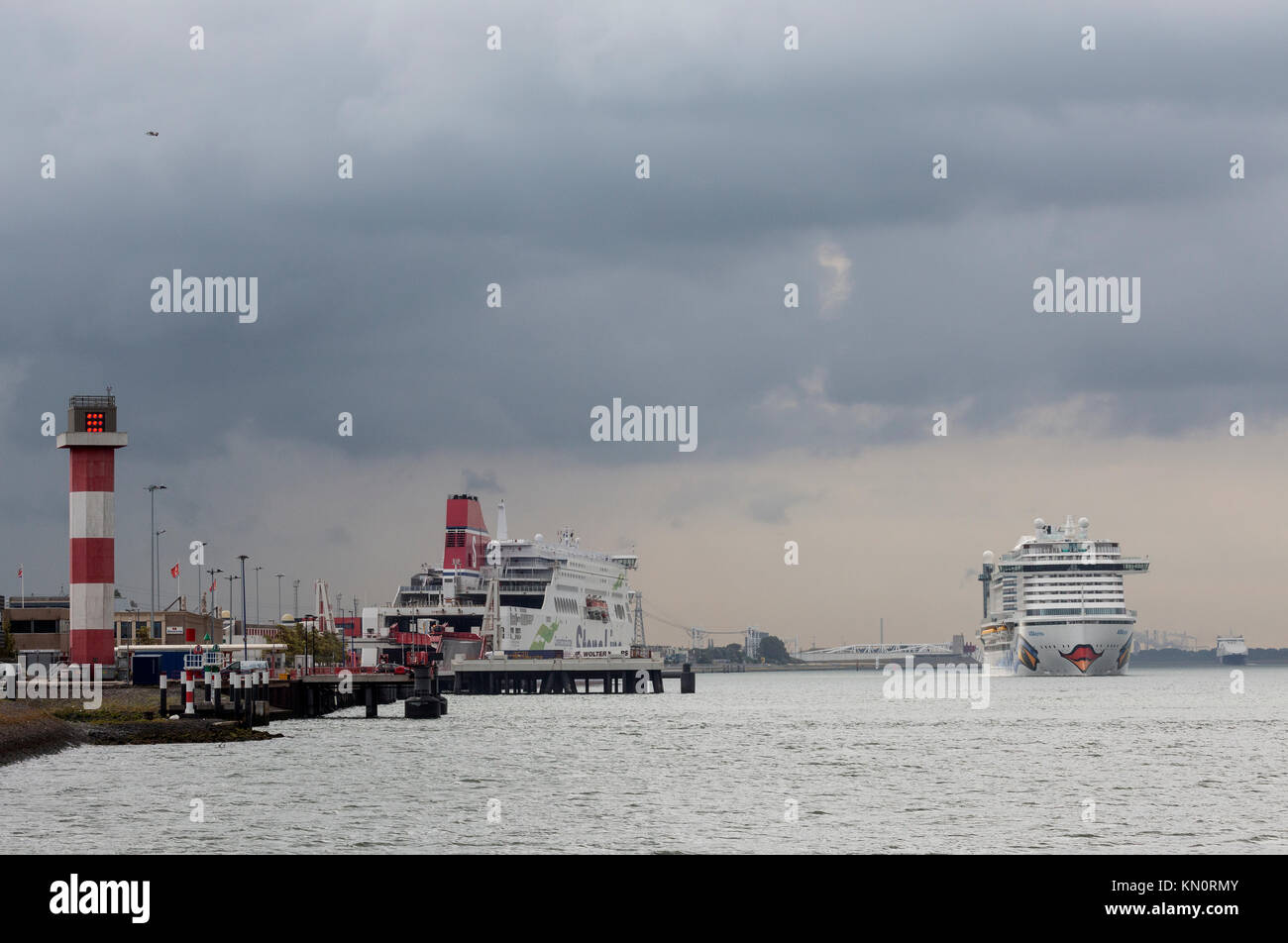 The Aida Cruises' Aida Prima departs Rotterdam Stock Photo - Alamy
