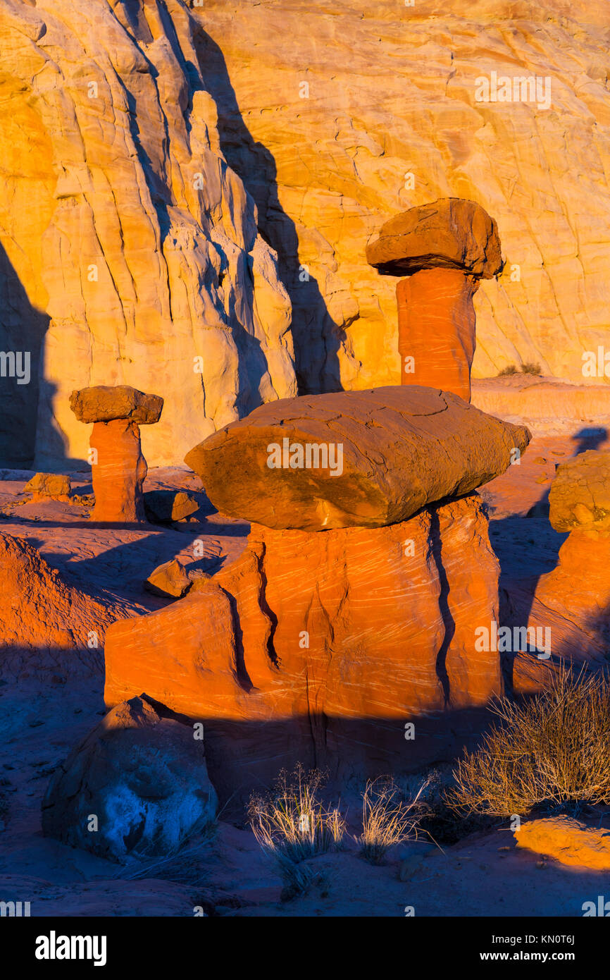 Toadstool Hoodoos, Grand Staircase-Escalante National Monument, Utah ...