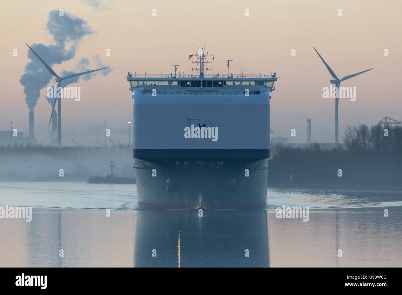A Höegh Autoliners vessel departs Amsterdam Stock Photo - Alamy