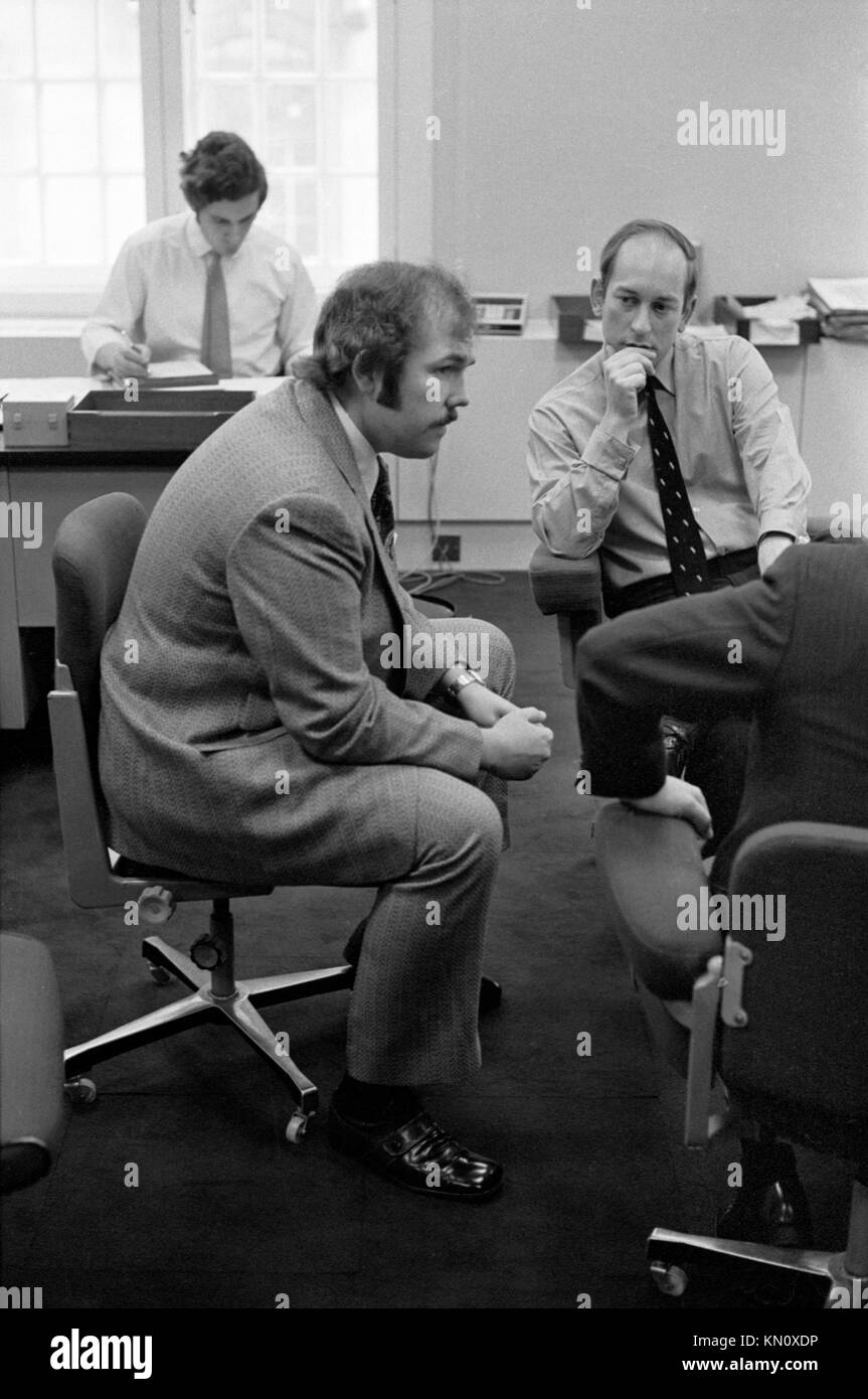 1970s men working hi-res stock photography and images - Alamy