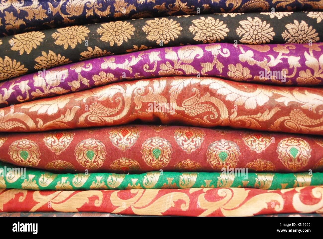 Printed silk fabric hi-res stock photography and images - Alamy