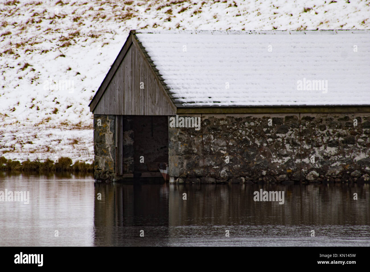 Cregennan Lakes in the snow, December 2017 Stock Photo - Alamy