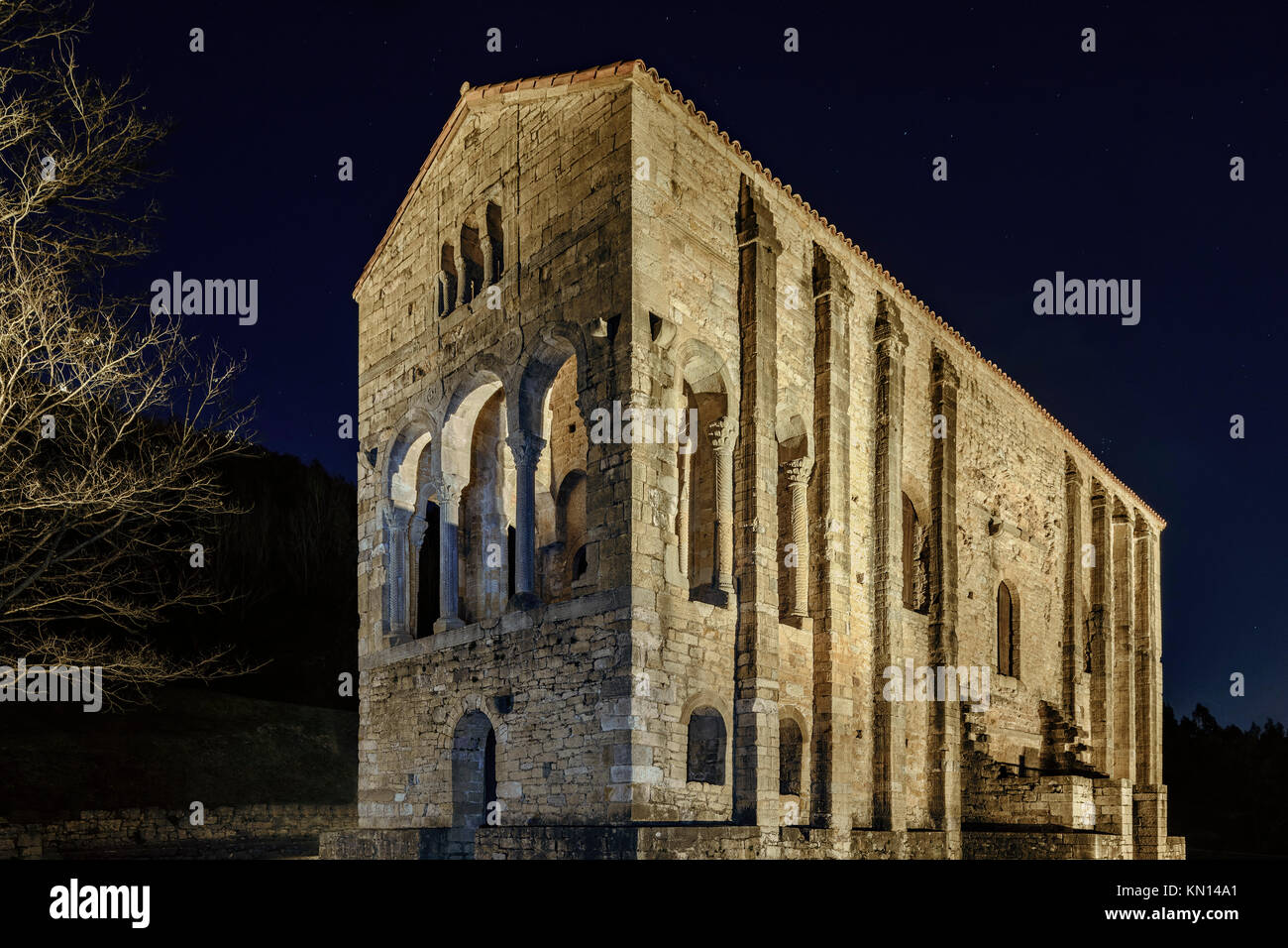 Pre romanesque architecture hi-res stock photography and images - Alamy