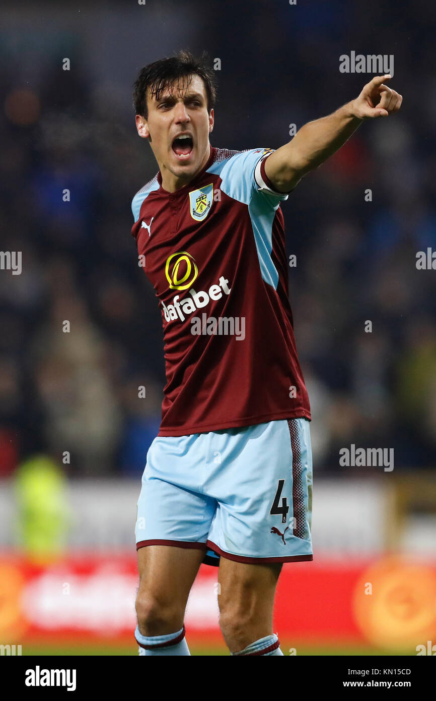 Burnley's Jack Cork Stock Photo - Alamy