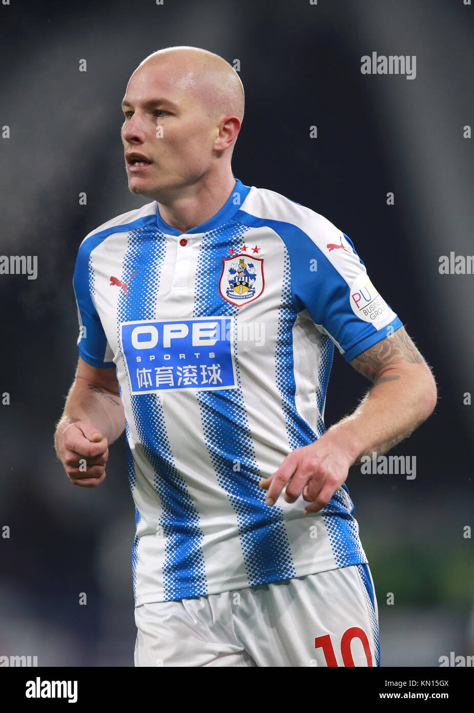 Huddersfield Town's Aaron Mooy Stock Photo - Alamy