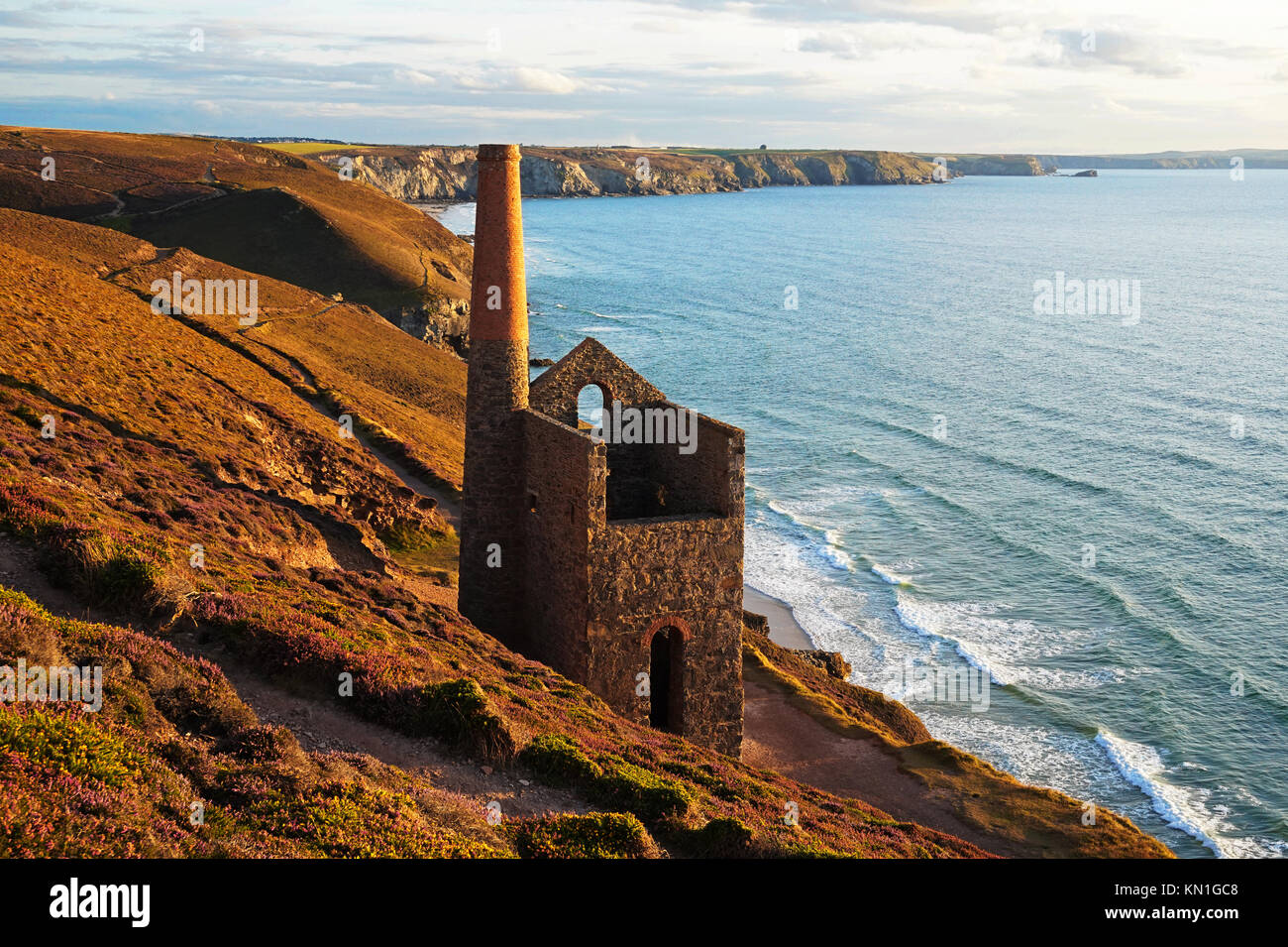 Abandoned cornish tin mine engine hi-res stock photography and images ...