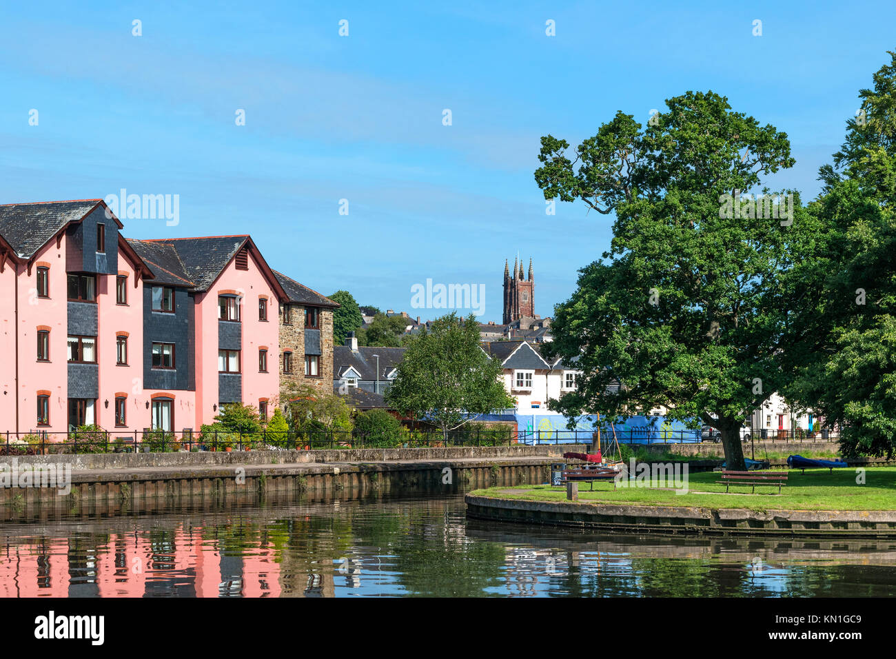 Totnes devon england town hi-res stock photography and images - Alamy