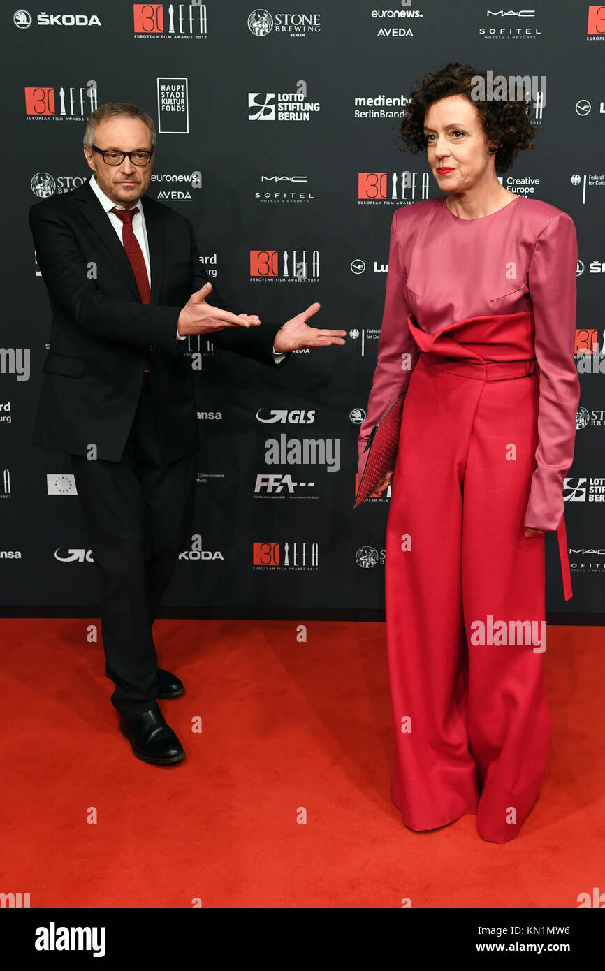 Berlin, Germany. 9th Dec, 2017. The Austrian cabaret artist and actor ...