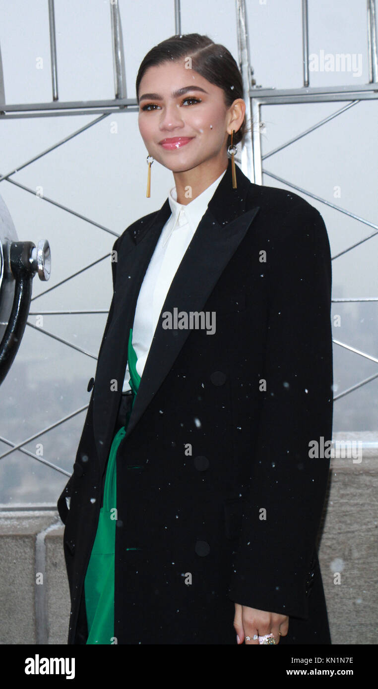 The greatest showman zendaya hi-res stock photography and images - Alamy