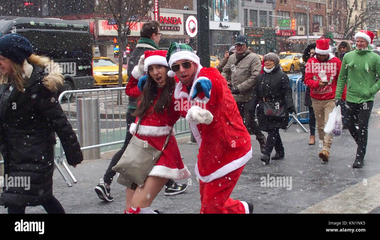 New York, New York, USA. 9th Dec, 2017. SantaCon 2017 New York City ...