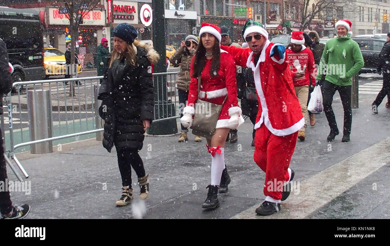 New York, New York, USA. 9th Dec, 2017. SantaCon 2017 New York City ...