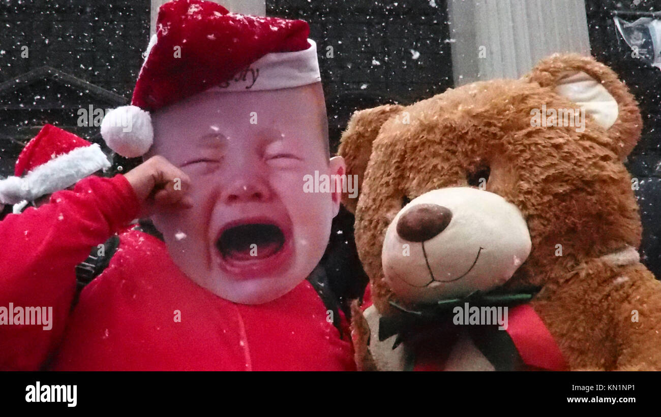 New York, New York, USA. 9th Dec, 2017. SantaCon 2017 New York City ...