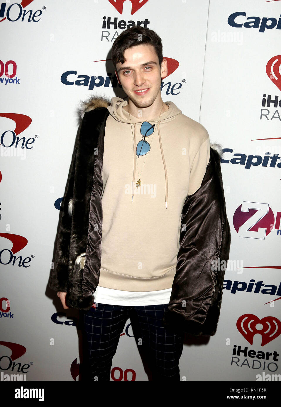 New York City New York Usa 8th Dec 2017 Musician Lauv Attends Z100